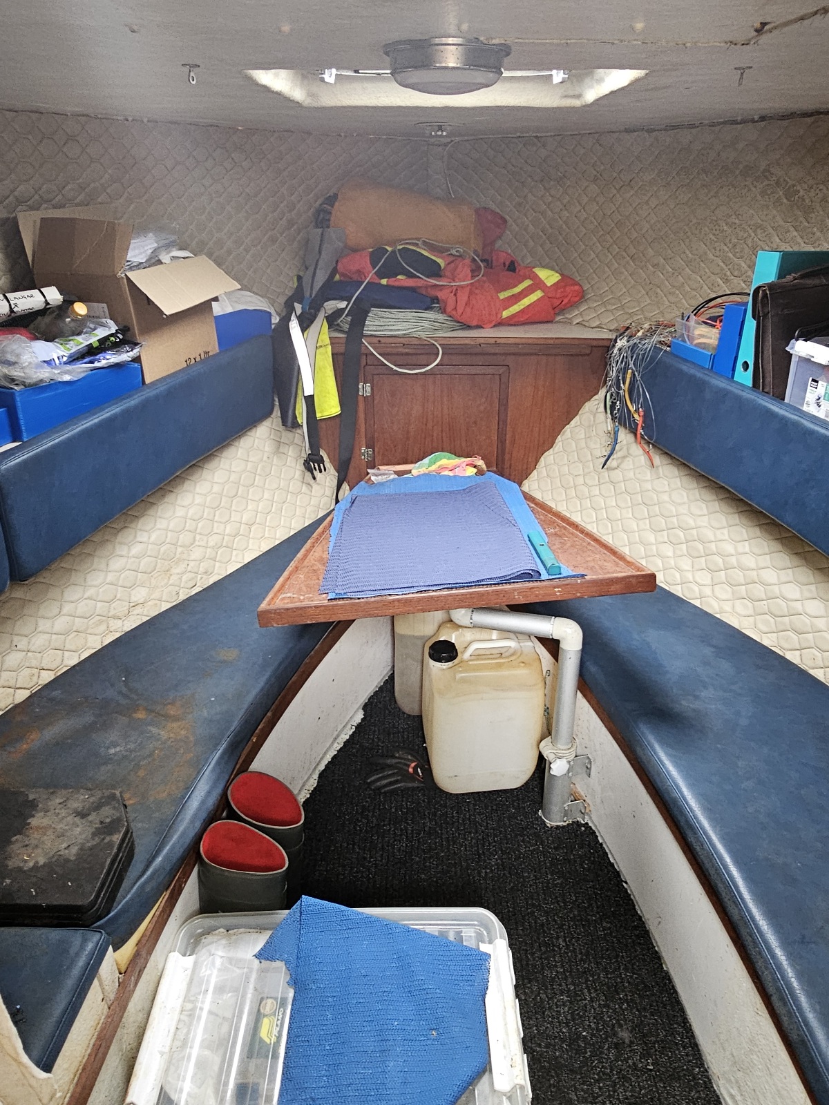 Hvalvík 800 – Bátasølan